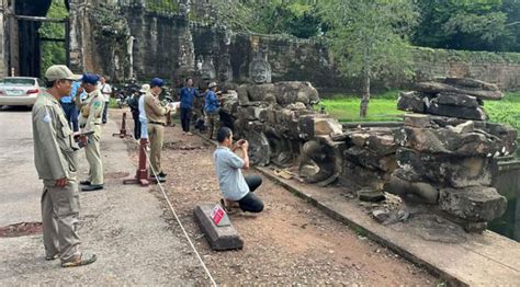 ករណីបាក់ដើមឈេី ទាល នៅចុះ ទៅ ខ្លោងទ្វារ ទន្លេ អុំ ធ្វើអោយ រូប ទាញព្រ័ត្រ ខូចខាត អស់ ចំនួន ០៨ រូប