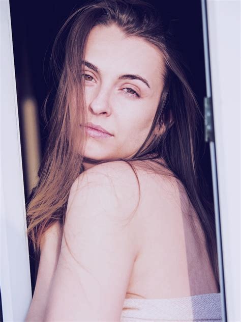 Фотографии на тему Красивая голая девушка — скачивайте бесплатные