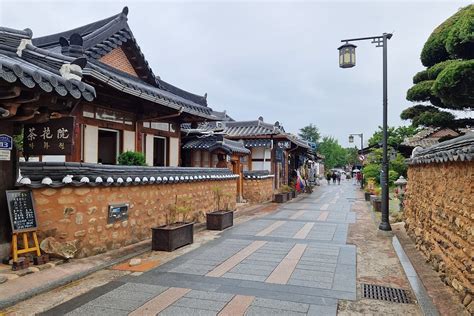 Top 10 Very Best Food You Need To Try In Jeonju Hanok Village