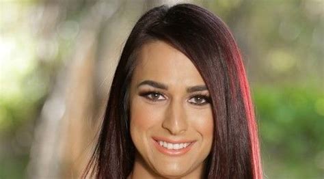 Khloe Kay Biography Wiki Age Height Career Photos More