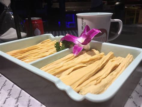 营养价值这么高的腐竹还是天然的抗衰老食物怪不得吃火锅都喜欢点它 知乎