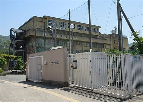 東大阪市立義務教育学校くすは縄手南校 Wikipedia