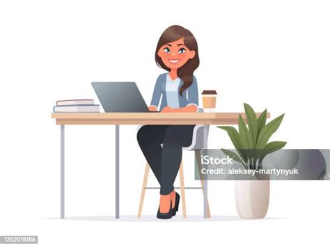 예쁜 여자는 바탕 화면에 앉아있다 직장에서 사무실 직원 노트북에서 작업합니다 만화 스타일의 벡터 일러스트레이션 책상에 대한 스톡 벡터 아트 및 기타 이미지 Istock