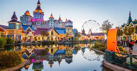 5 лучших парков развлечений России