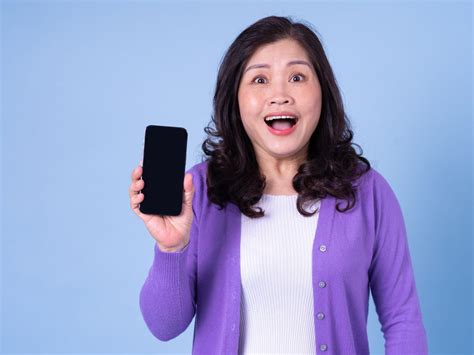 おばさんっぽいを通り越して痛々しい 年下世代から残念と思われる 代女性の振る舞い後編OTONA SALONE