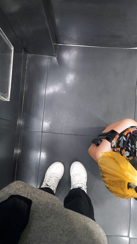 Pin By Sofea On Archv Cute Girl Poses Girl Poses Aesthetic Girl