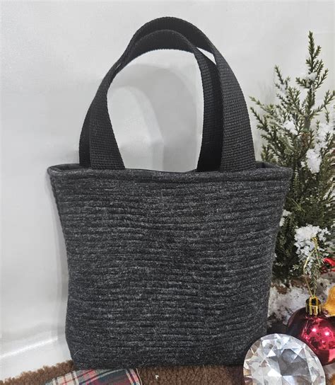 자체제작 그레이 스몰사이즈 골지원단 에코백 겨울 가방 서울특별시 강북구 송천동 비즈프로필