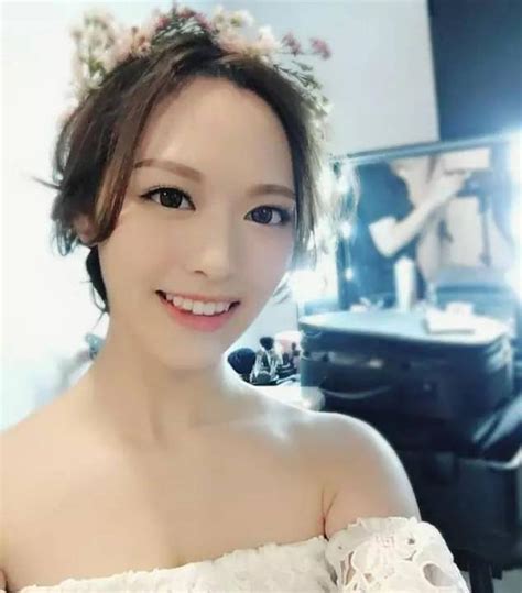新任港姐冠軍 －馮盈盈生活寫真照片！美極了。 每日頭條