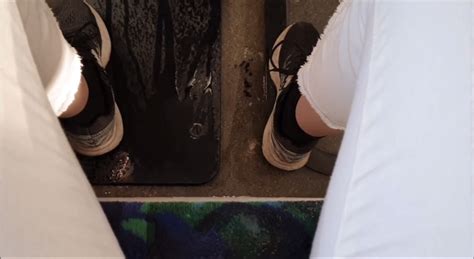 Girl Wets Herself On Full Bus Thisvid