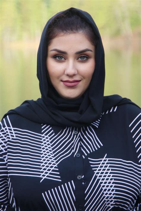 Farzana Nawabi فرزانه نوابی