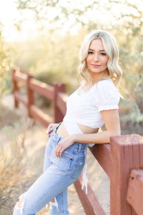 How To Take Scroll Stopping Photos With This Composition Trick