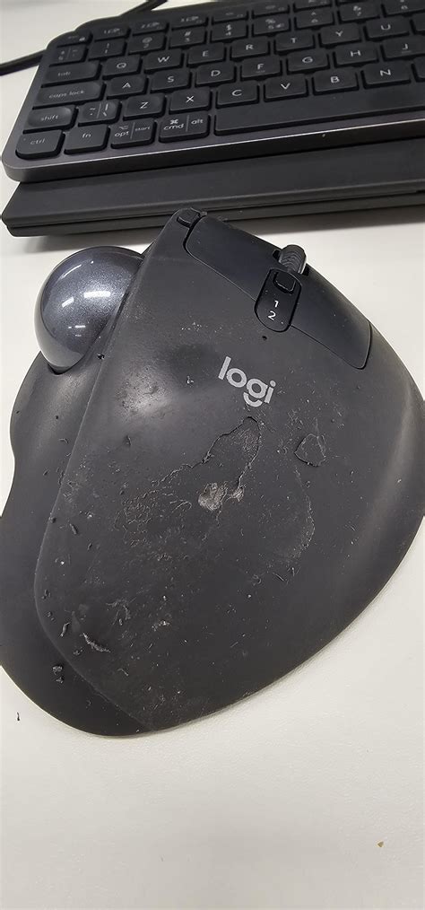 Dirty Uncleanable Mousd Rlogitech