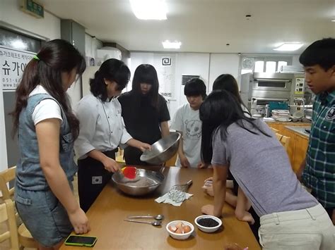 진로문화동아리[가온길] 7월 14일 제과제빵사 직업체험 및 연극관람 문화활동 금정구지역자활센터