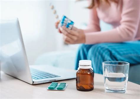 Are Poppers Actually Safe To Use Here S Everything To Know So Gay