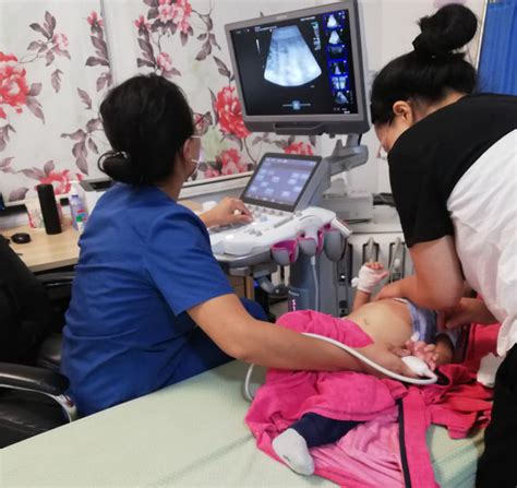 Хөгжлийн бэрхшээлтэй хүүхдүүдийг нарийн мэргэжлийн эмчийн үзлэгт хамруулж эхэллээ