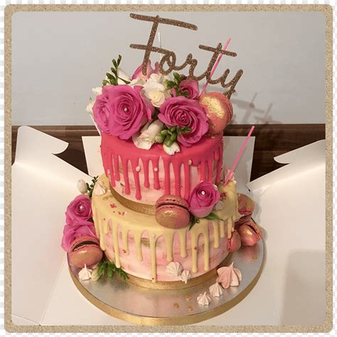 웨딩 케이크 버터 크림 생일 케이크 설탕 케이크 꽃 무늬 디자인 웨딩 케이크 꽃꽂이 결혼식 케이크 꾸미기 Png Pngwing