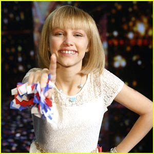 Grace VanderWaal Gets Her Dream TreeHouse Claps Back At AGT Fan Who Didn T Think She Should