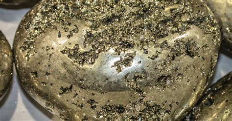 Pyrite Meaning Healing Properties Benefits And Uses