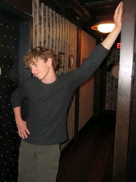 Walker Scobell Elenco De Percy Jackson Percy Jackson Ator Fotos De Atores Famosos
