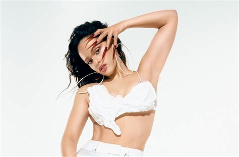 Rosalia Slams Disgusting Artist Who Shared Photoshopped Nsfw Photos