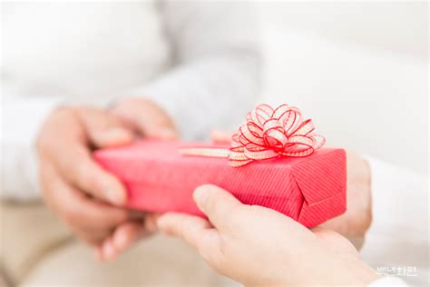 40대 50대 60대 부모님 결혼기념일 선물 학생도 부담없는 축하 선물 추천 블로그 백년화편