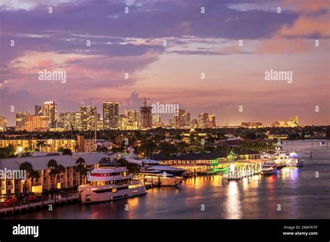 Fort Lauderdale Florida Usa November 30 2022 View To Downtown