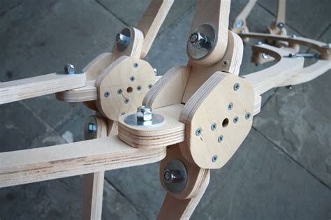 鬼城：发现来自“deployable Structure”的32点子