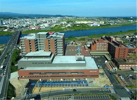 鳥取県立中央病院建替整備工事（電気設備） 施工実績 株式会社吉備総合電設