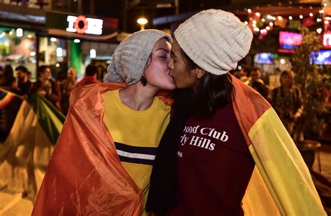Pictures Show Ecuador Celebrating Same Sex Marriage Page 2 Of 2