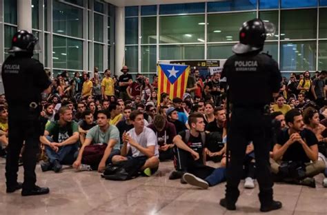 Un Jefe De Operativos De La Uip En Los Disturbios De 2019 Se Ofrece