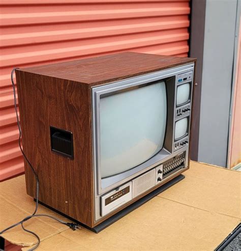 Sampo 9519 Tri Screen 19 Color Tv 1981 Color Oldies Tv