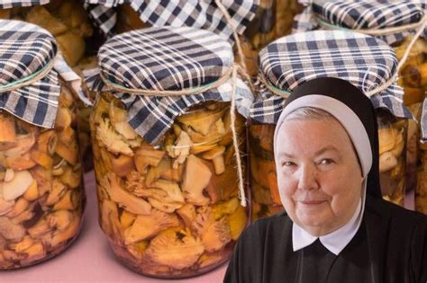 Ten Jeden Sk Adnik Zmienia Wszystko Zobacz Co Siostra Anastazja Dodaje Do Marynowanych Grzyb W
