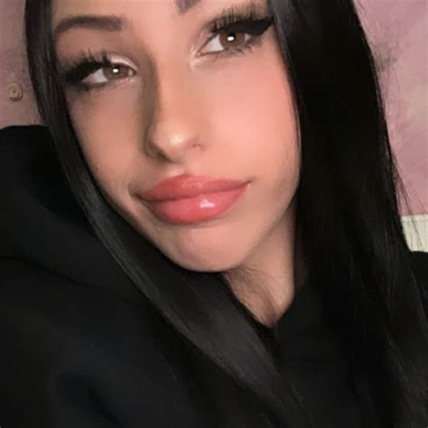 Emma Emmaa Biondii Threads Say More Emma Emmaa Biondii Threads Say More