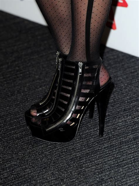 Pixie Lott R Celeb Nylons