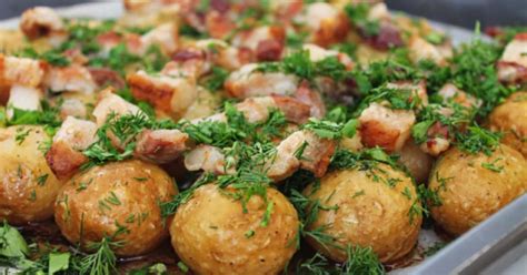 Рецептата хит за пресни картофки с бекон топят се в устата като масло Опитайте и няма да им