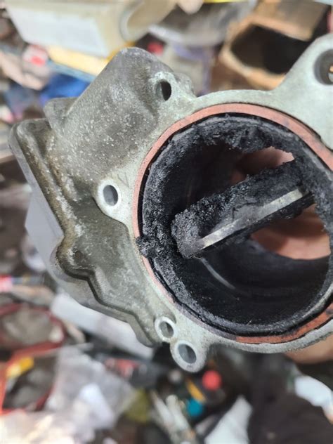 수원 정비소 현대 투싼ix 댐퍼풀리 벨트 베어링 워터펌프 풀리 고장 수리 교체 교환 흡기크리닝 흡기 고장 수리 인젝터 Dpf 크리닝 연비 출력 디젤 동와샤 벨트세트 타이밍