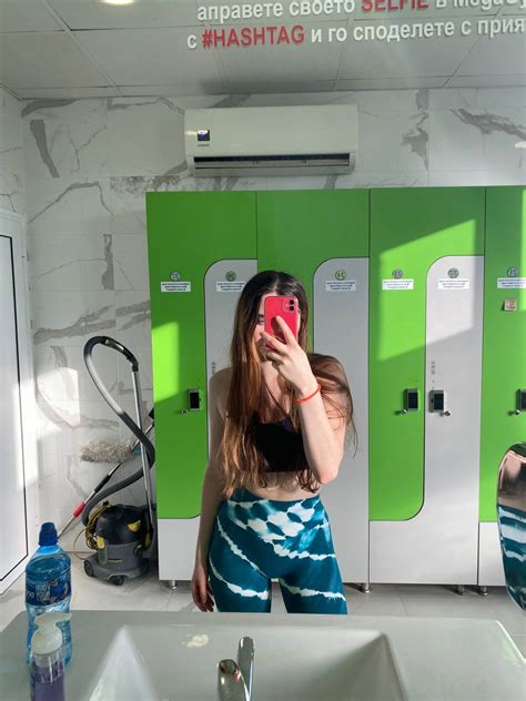 What Is Your Favorite Pair Exercise In The Gym 😋 Rsfwnextdoorgirls What Is Your Favorite Pair Exercise In The Gym 😋 Rsfwnextdoorgirls