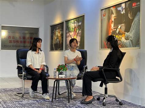 «បងប្អូនភ្លោះ សុីសុីថាមស៍