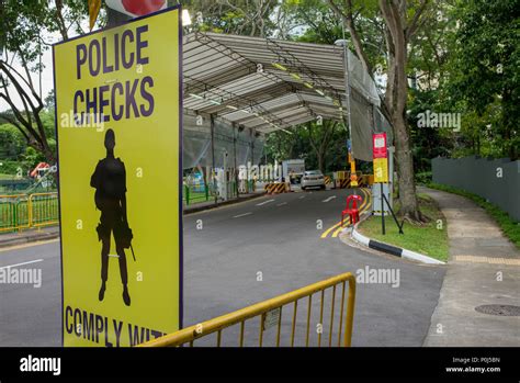 Checkpoint Security Hi Res Stock Photography And Images Alamy