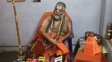 சனாதனத்திற்கு எதிராக பேசிய உதயநிதிக்கு தக்க பதிலடி உ பி சாமியாருக்கு செண்டலங்கார ஜீயர் ஆதரவு