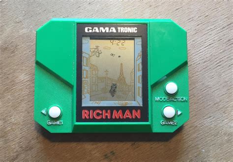 Does Anybody Know How To Manually Set The Clock Rhandhelds