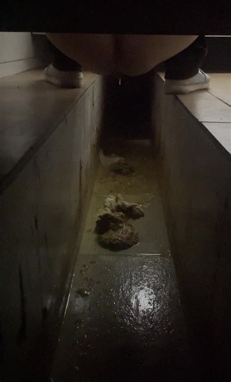 CHINESE LADY DIARRHEA ThisVid Com CHINESE LADY DIARRHEA ThisVid Com