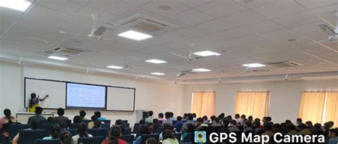 Design Of Randomized Algorithms