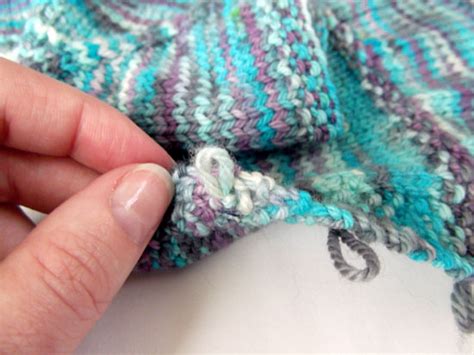 Midnightsky Fibers Button Loop Tutorial