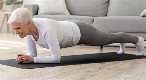 8 Exercícios Para Idosos Em Um Treino Para Adicionar à Rotina Fitness