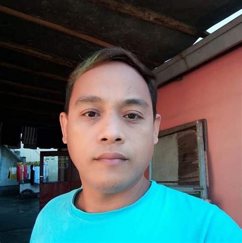 Ang Hina Naman Ng Flashlight Nito Funnyreelsvideo Follow Like Share Subscribe