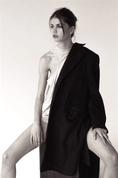 Model Tania Mmg Models