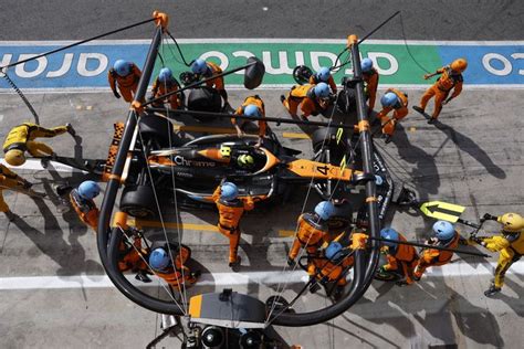 Formula 1 Pit Stops Are A Marvel Of Precision Speed And Teamwork Heres How The Pit Stop