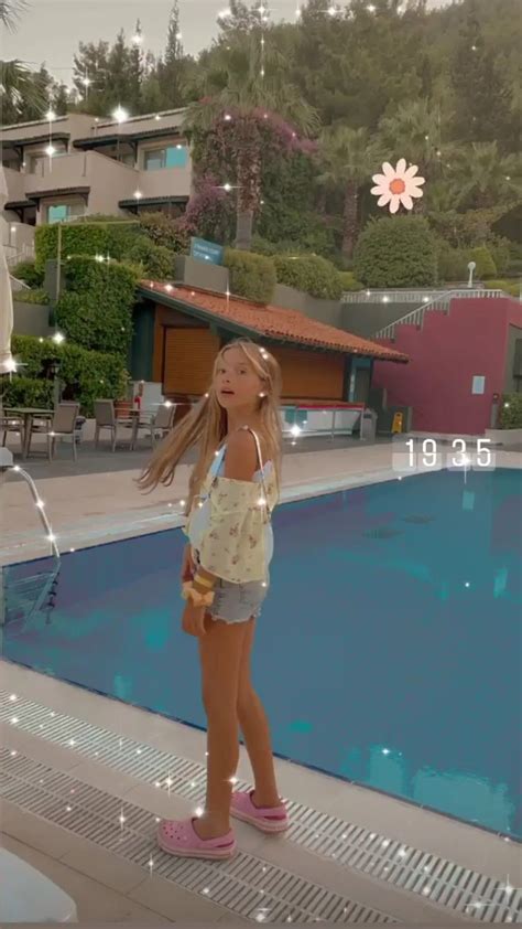 Ecrinsucoban Ecrin Su Çoban Fotoğraf