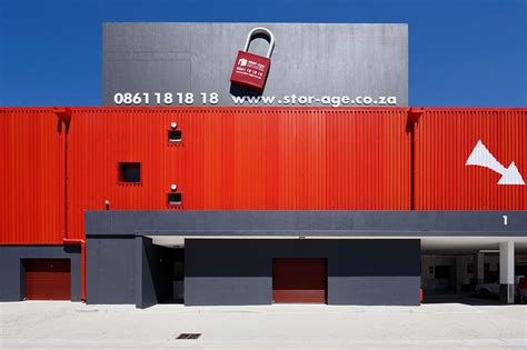 Store Age Peerutin Karol